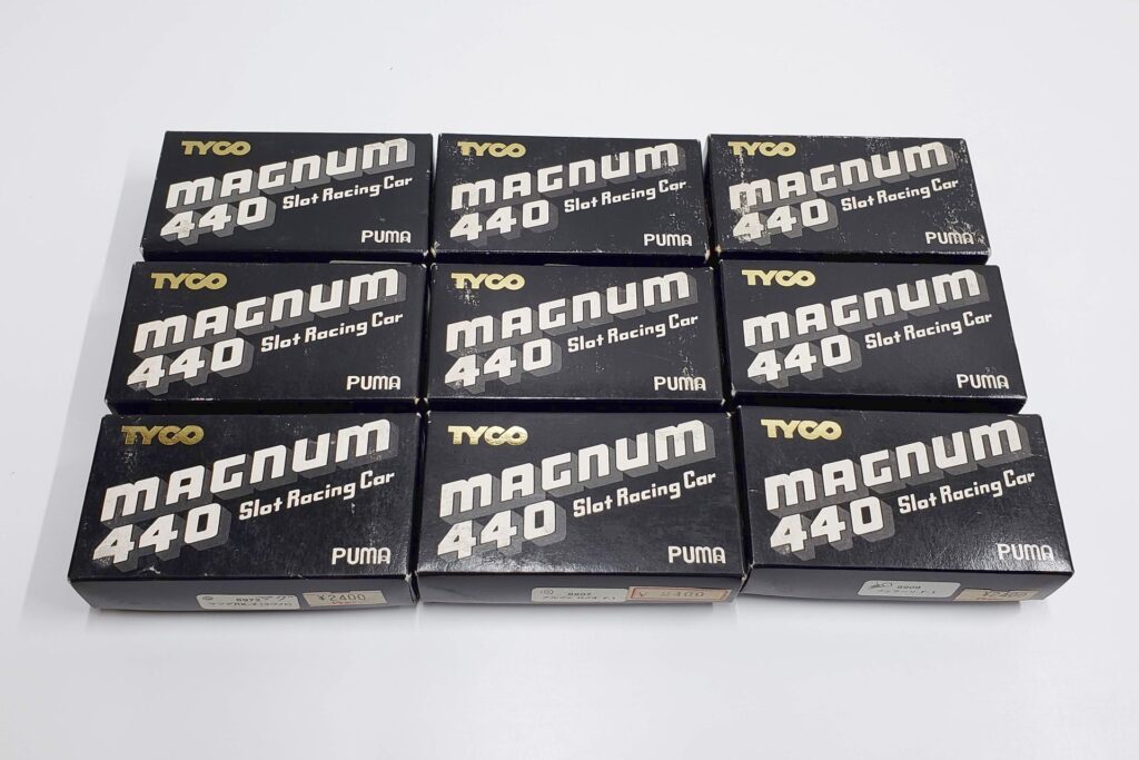 TYCO PUMA HO 1/64 マグナム MAGNUM 440 スロットカー ダットサン/フェラーリ/ポルシェ/RX-7/コルベット 他 ...